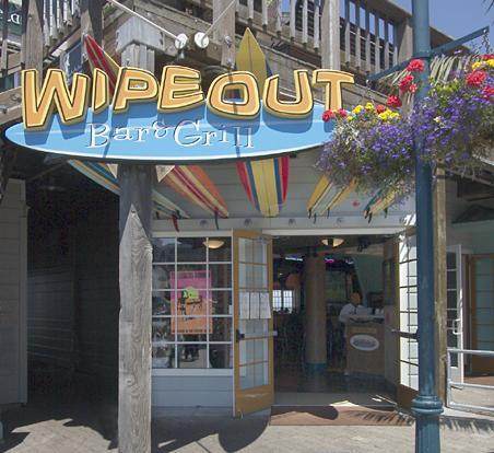 Gnarly Surfer Food, Dude: Wipeout Bar & Grill, San Francisco - Vagablond